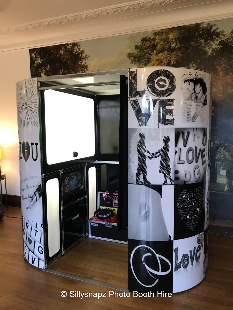 classic photo booth hire